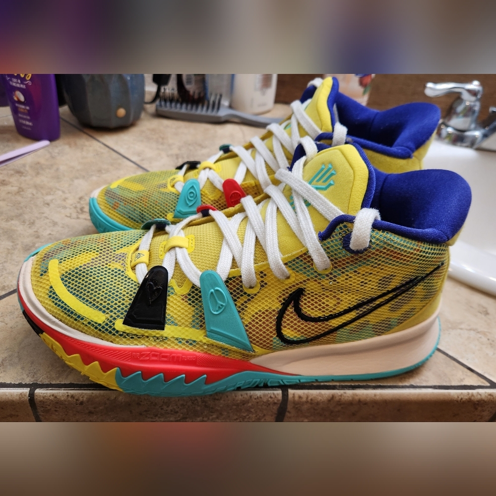 Kyrie 7 Ep '1 World 1 People - Gem